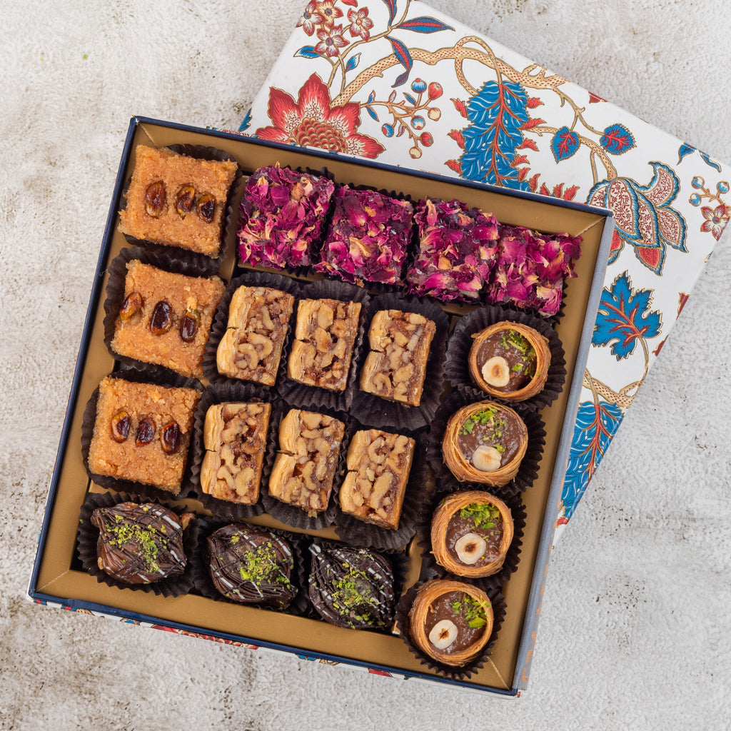 Assorted Baklava, Basbousa, Indian Sweets, Turkish Delight, Kunafa - 6 ...